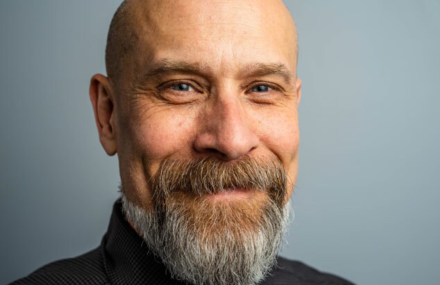 Pelato con barba: stili di barba per calvi | Philips